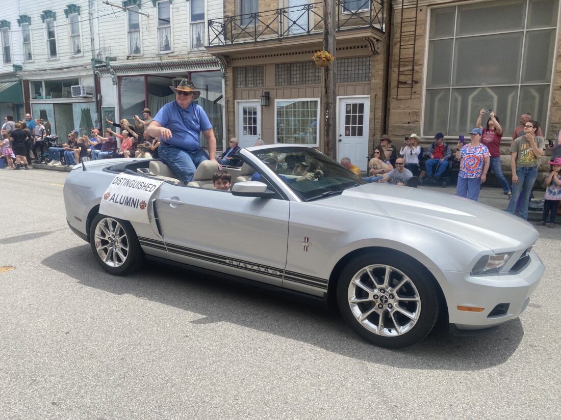 Wild West Theme Welcomes Alumni Home | News, Sports, Jobs - Tyler Star News